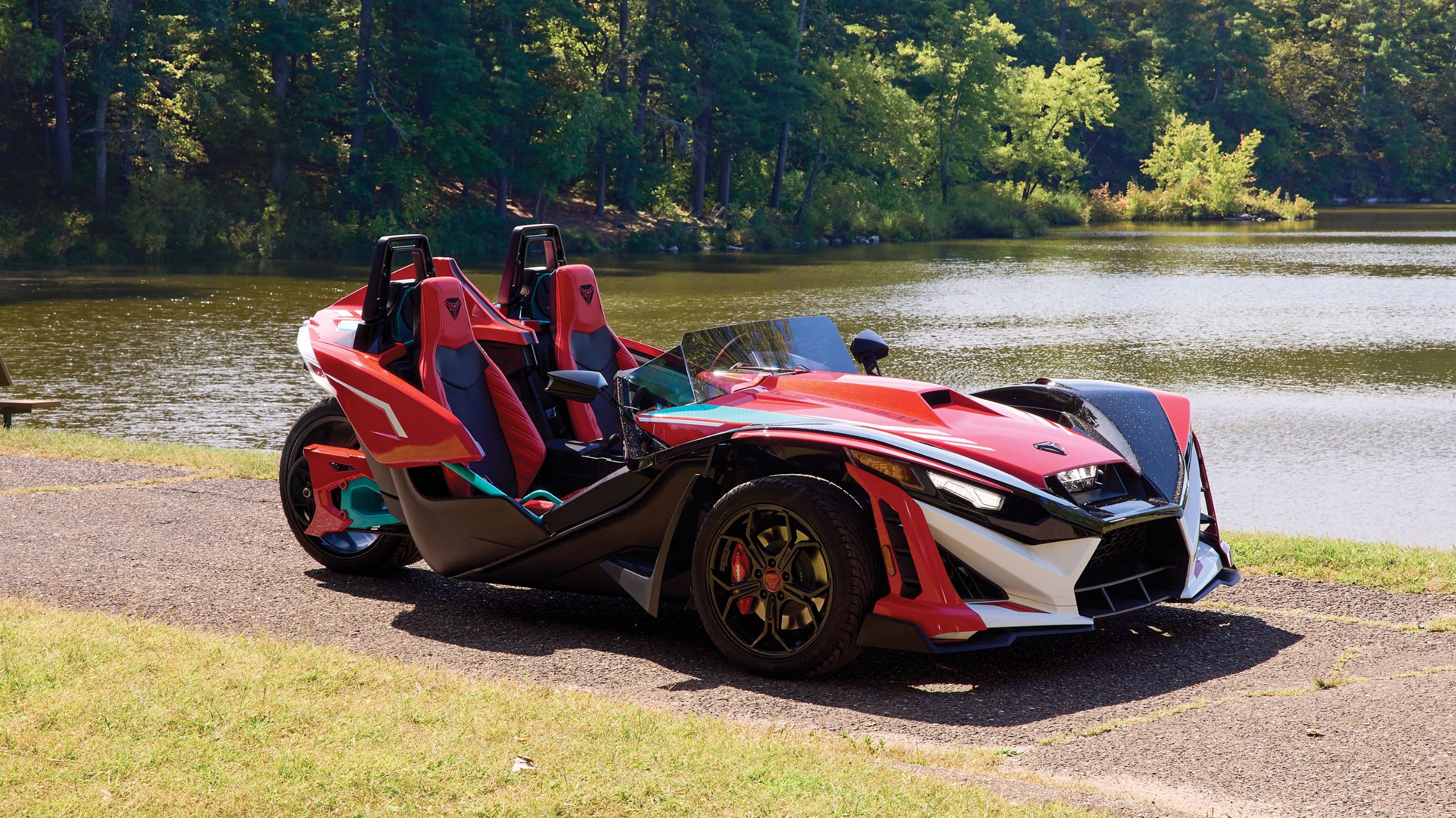 Polaris Slingshot 10 Conmemora el 10° Aniversario de la Marca con ...