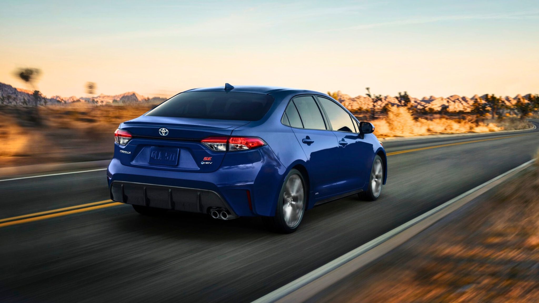 Toyota Corolla Hybrid 2025: Detalles & Prueba de Manejo